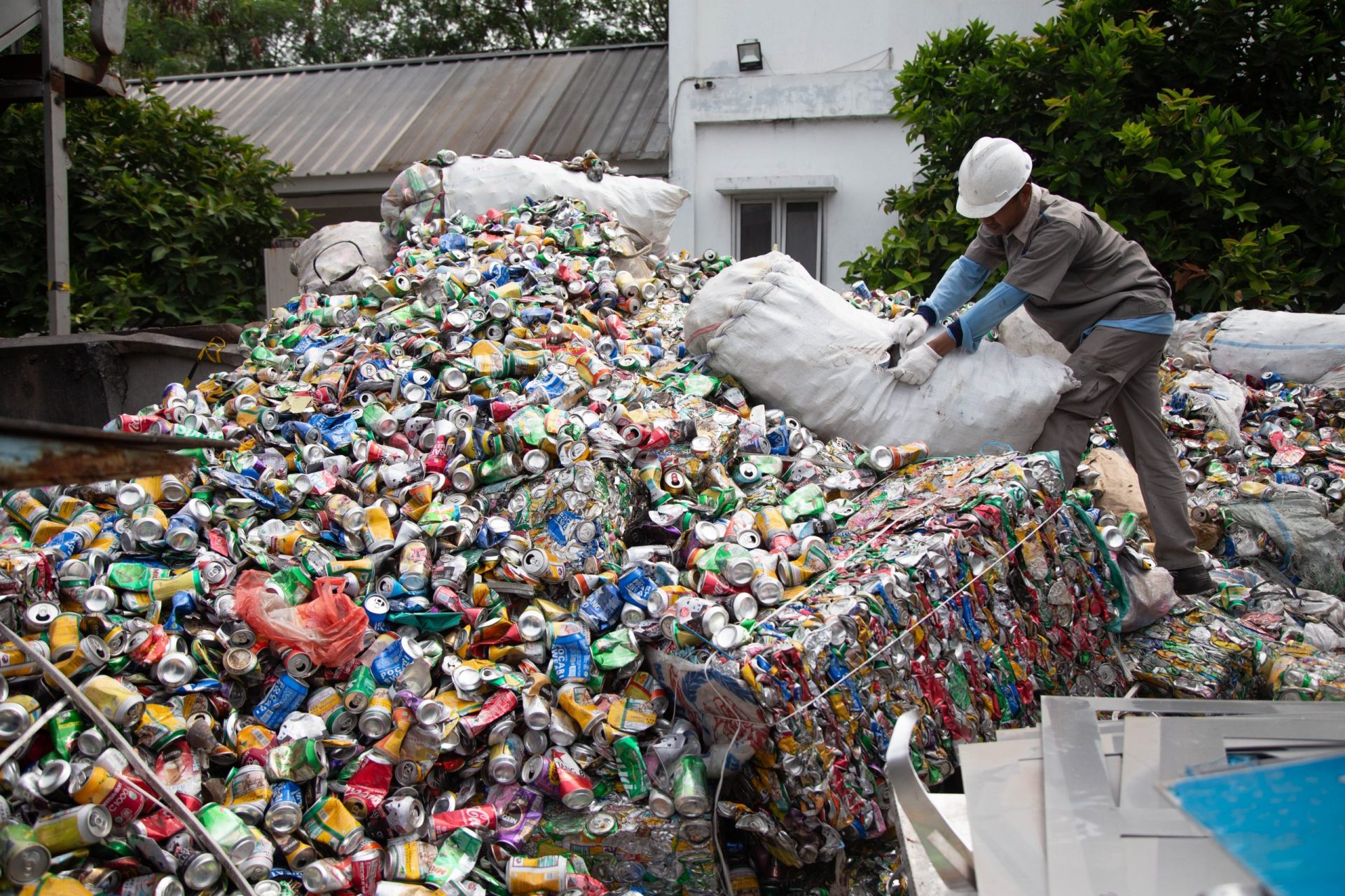 Aluminium: Championing Sustainability through Recycling - PT Alumindo ...